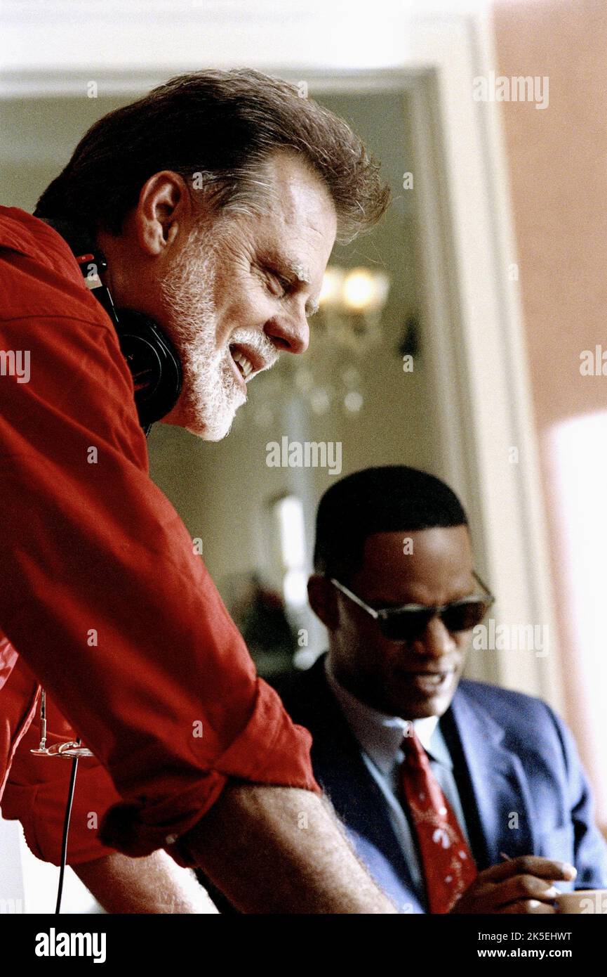 TAYLOR HACKFORD, JAMIE FOXX, RAY, 2004 Stock Photo - Alamy