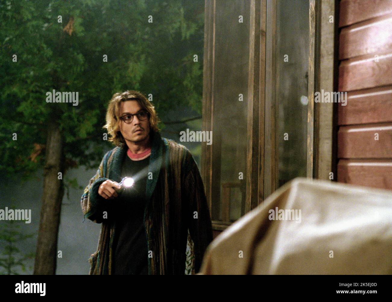 JOHNNY DEPP, SECRET WINDOW, 2004 Stock Photo - Alamy