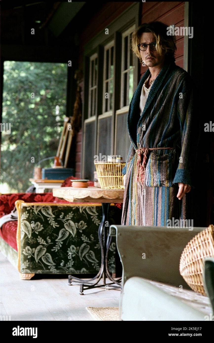 JOHNNY DEPP, SECRET WINDOW, 2004 Stock Photo - Alamy