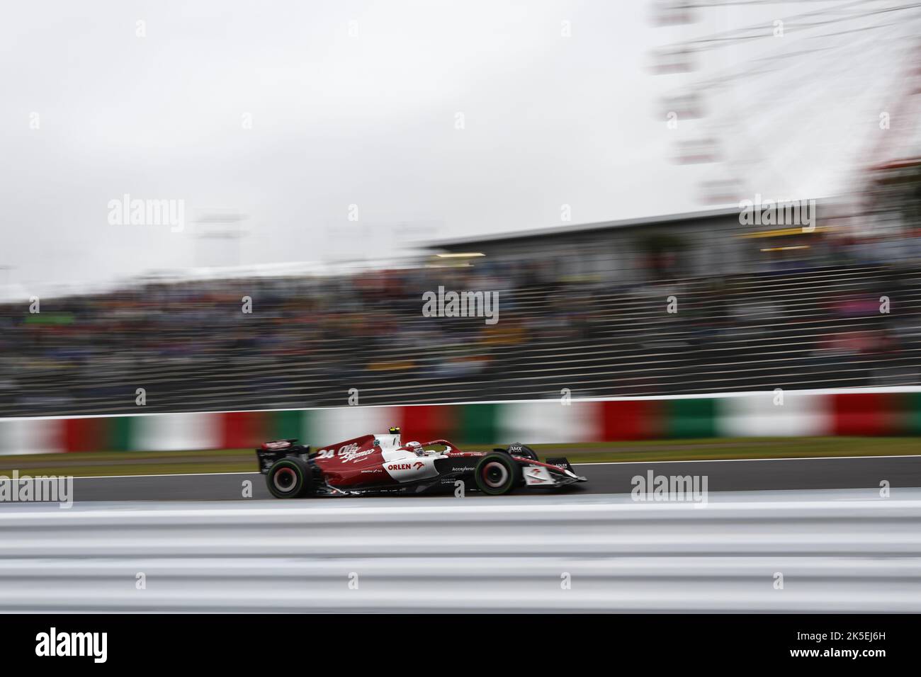 Suzuka, Japan. 07th Oct, 2022. 24 ZHOU Guanyu (chi), Alfa Romeo F1 Team ORLEN C42, action during ...