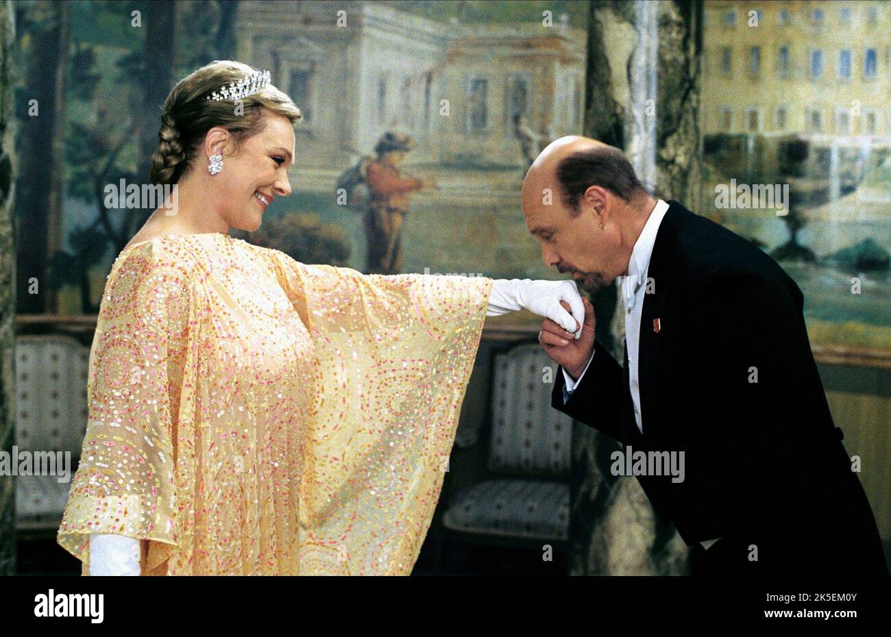 ANDREWS,ELIZONDO, THE PRINCESS DIARIES 2: ROYAL ENGAGEMENT, 2004 Stock ...
