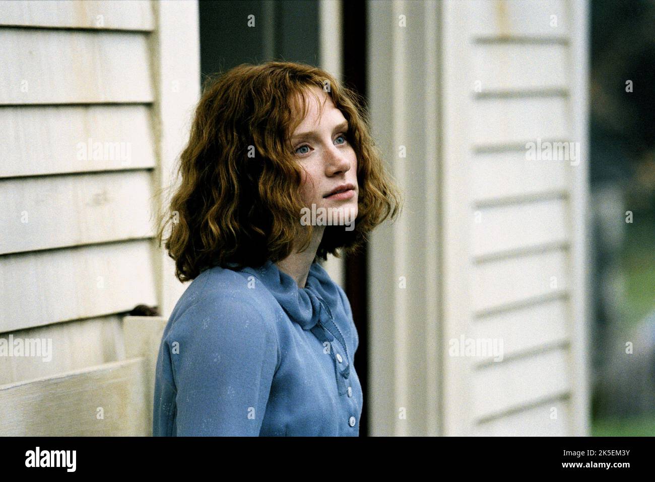 BRYCE HOWARD, THE VILLAGE, 2004 Stock Photo - Alamy