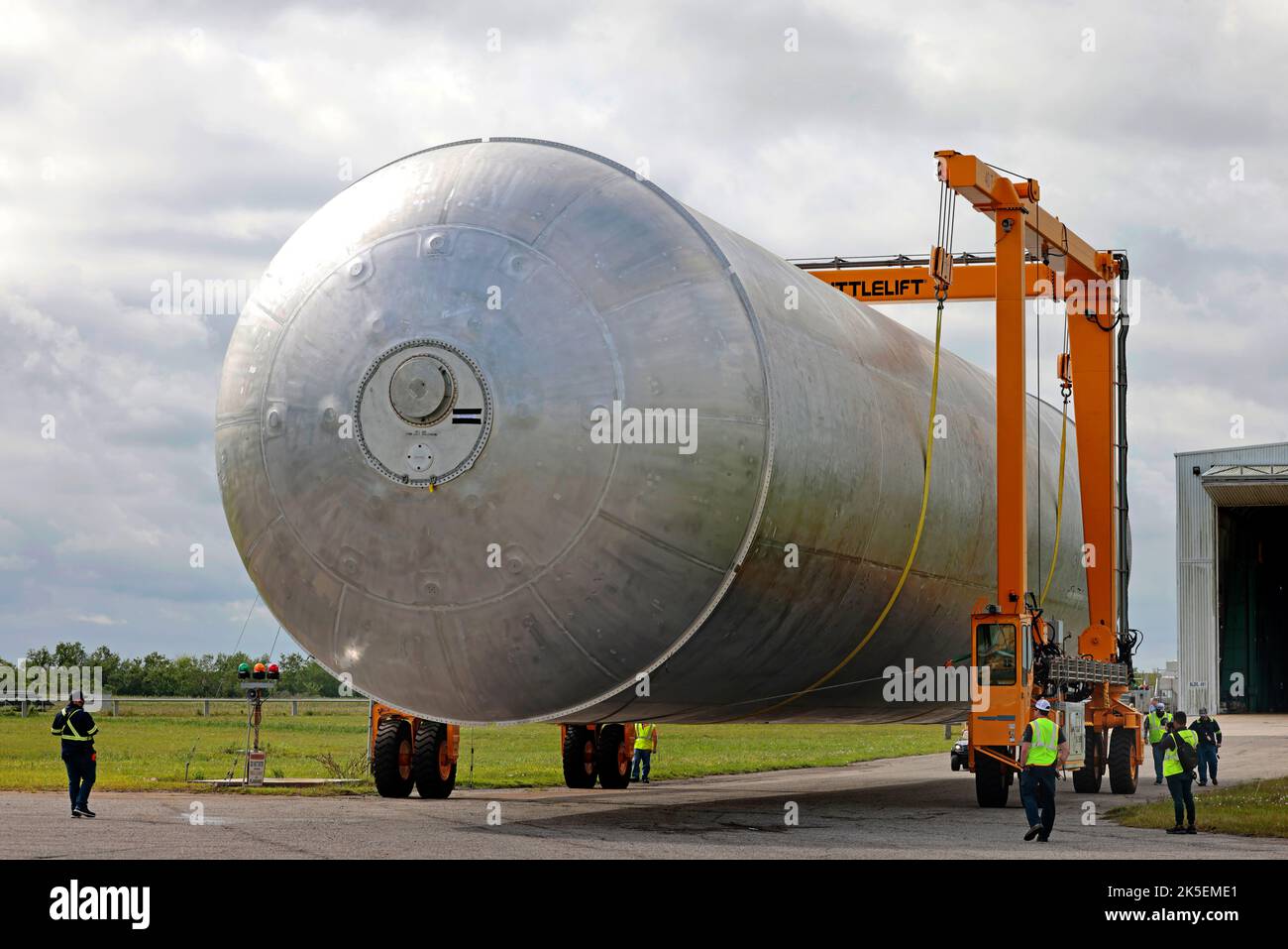 The core stage liquid hydrogen tank for the Artemis III mission ...
