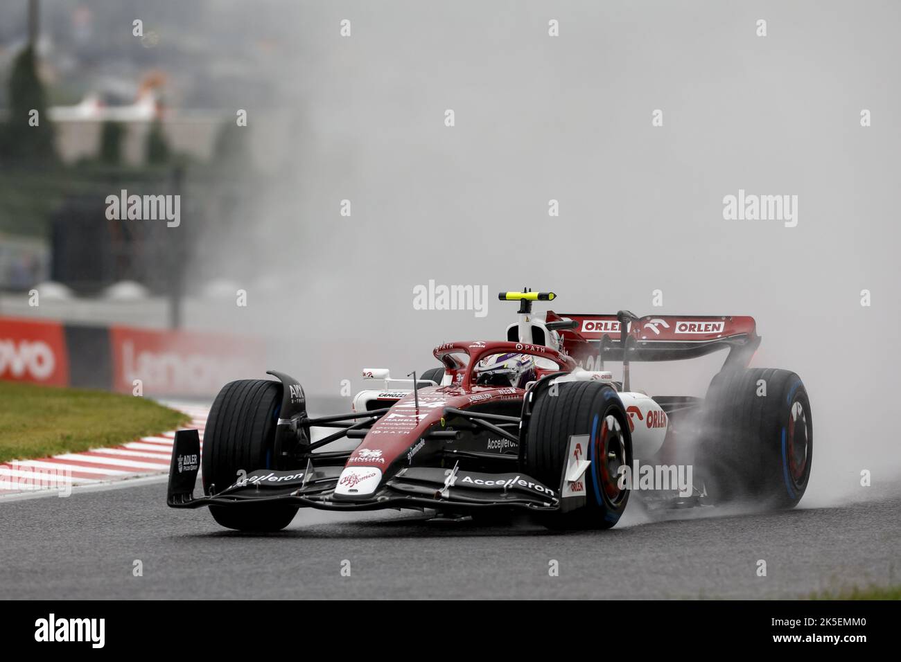 Suzuka, Japan. 07th Oct, 2022. 24 ZHOU Guanyu (chi), Alfa Romeo F1 Team ORLEN C42, action during ...