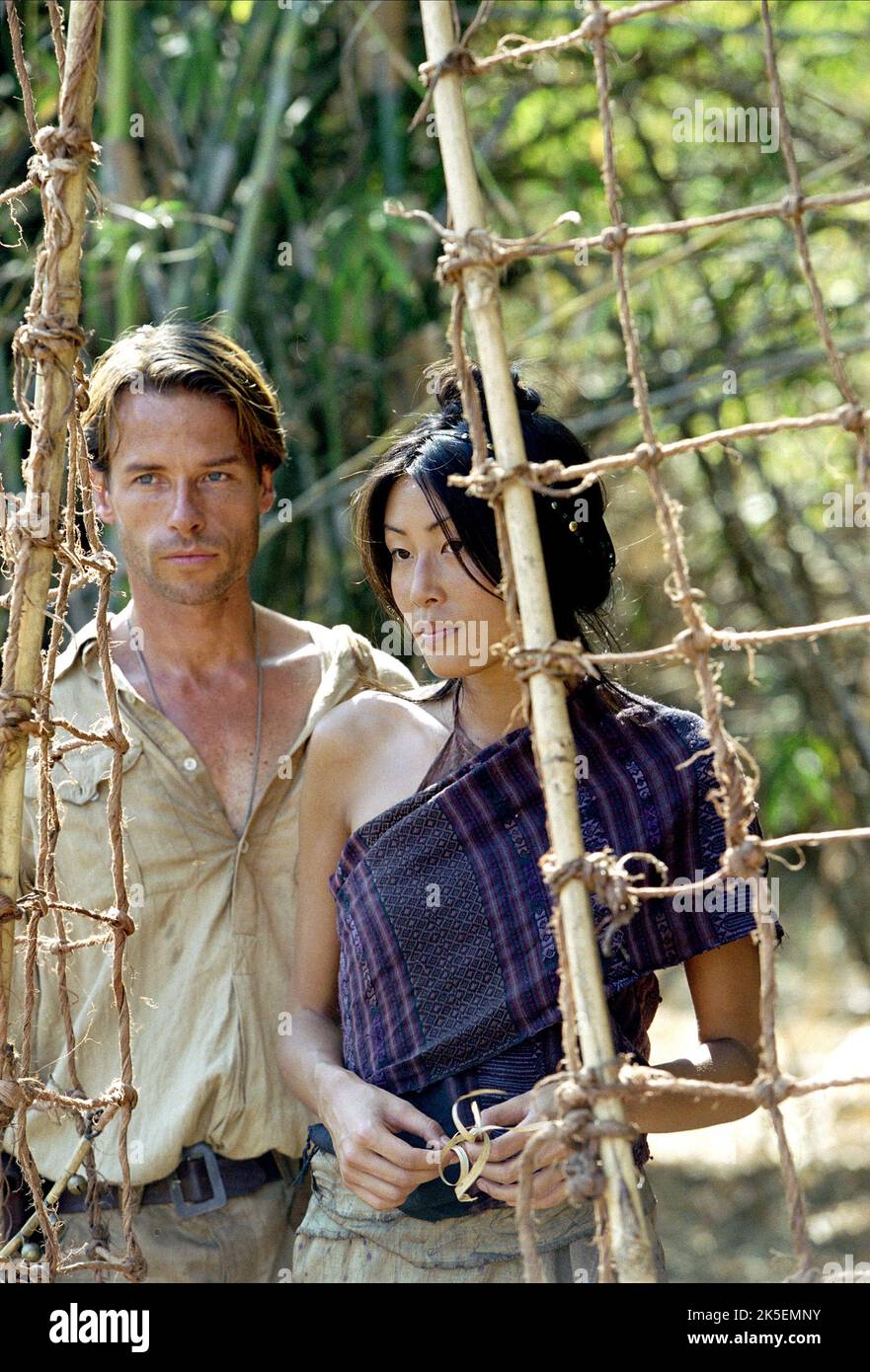 GUY PEARCE, MAI ANH LE, TWO BROTHERS, 2004 Stock Photo - Alamy