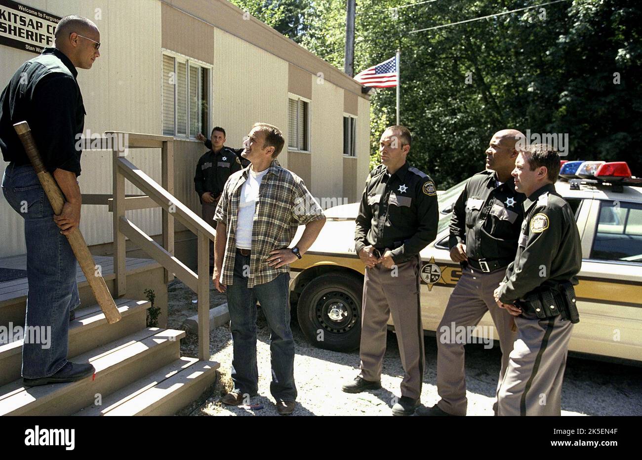 THE ROCK, WALKING TALL, 2004 Stock Photo - Alamy