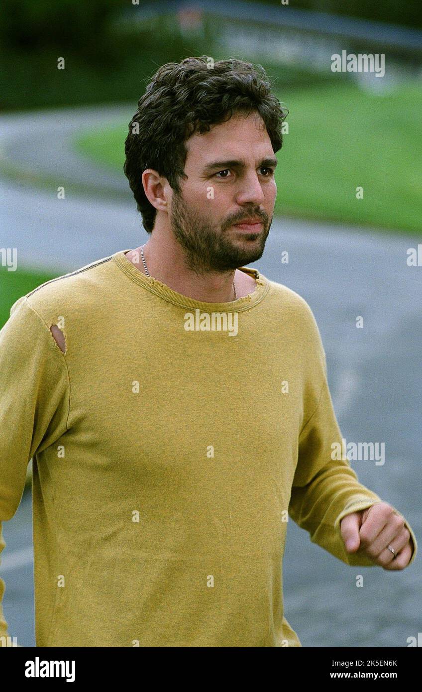 Mark ruffalo we don't live here anymore hi-res stock photography and ...