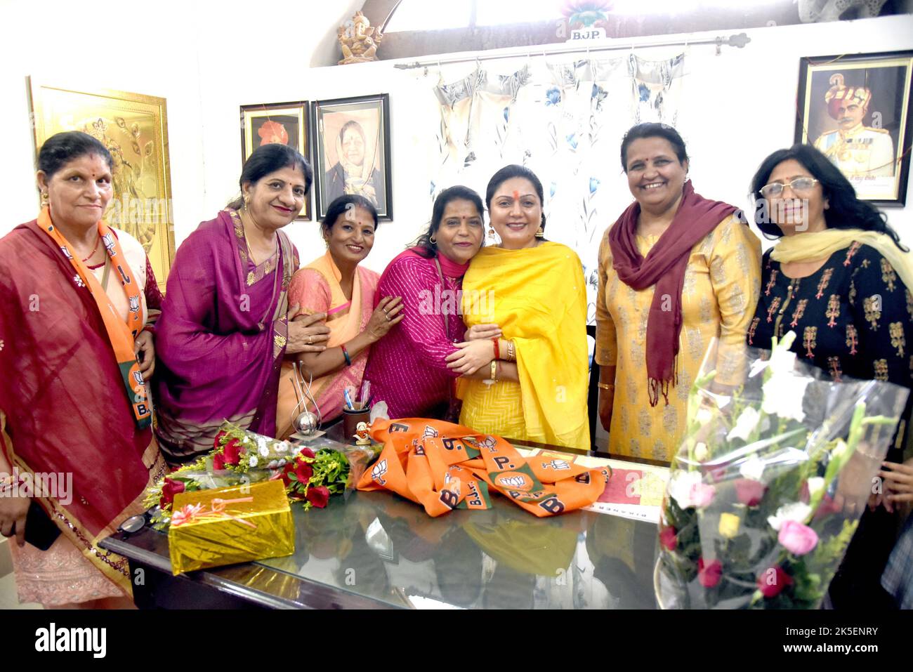 Bikaner, Rajasthan, India. 6th Oct, 2022. BJP MLA Siddhi Kumari with ...