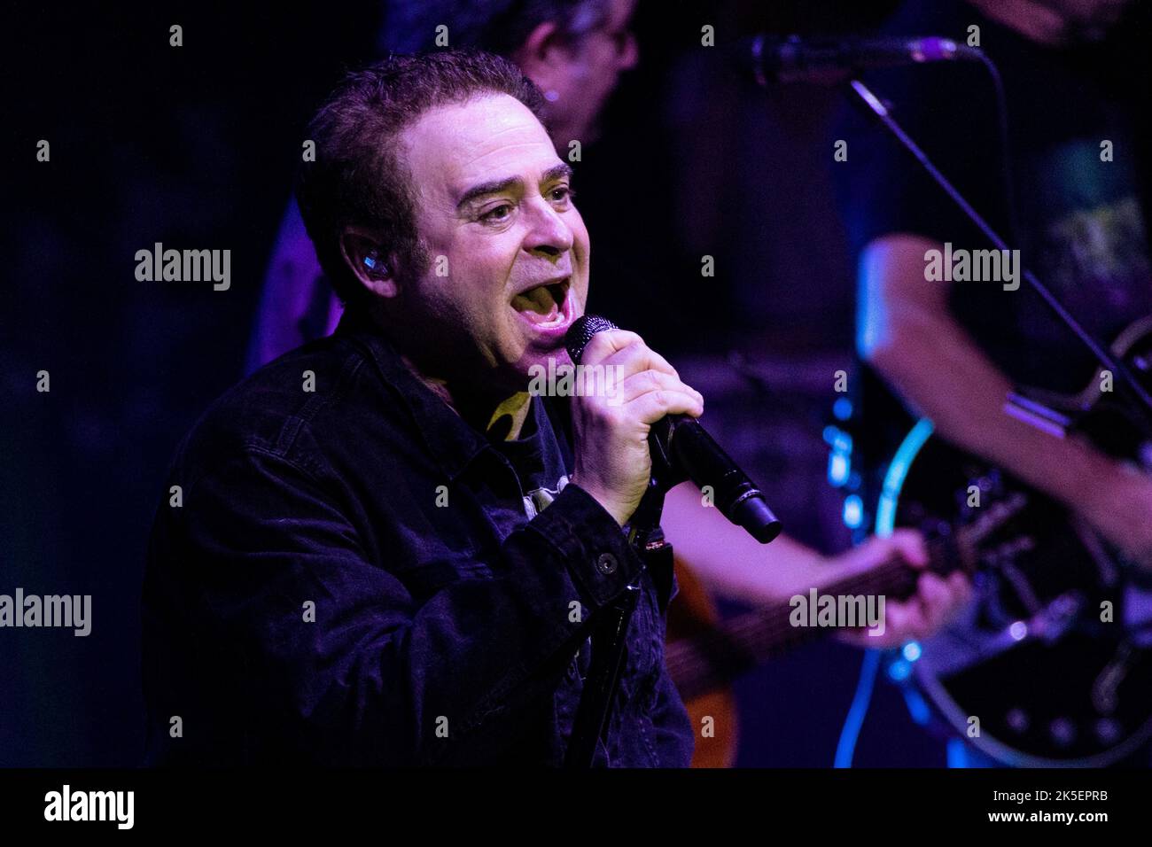 Counting crows milano hi-res stock photography and images - Alamy