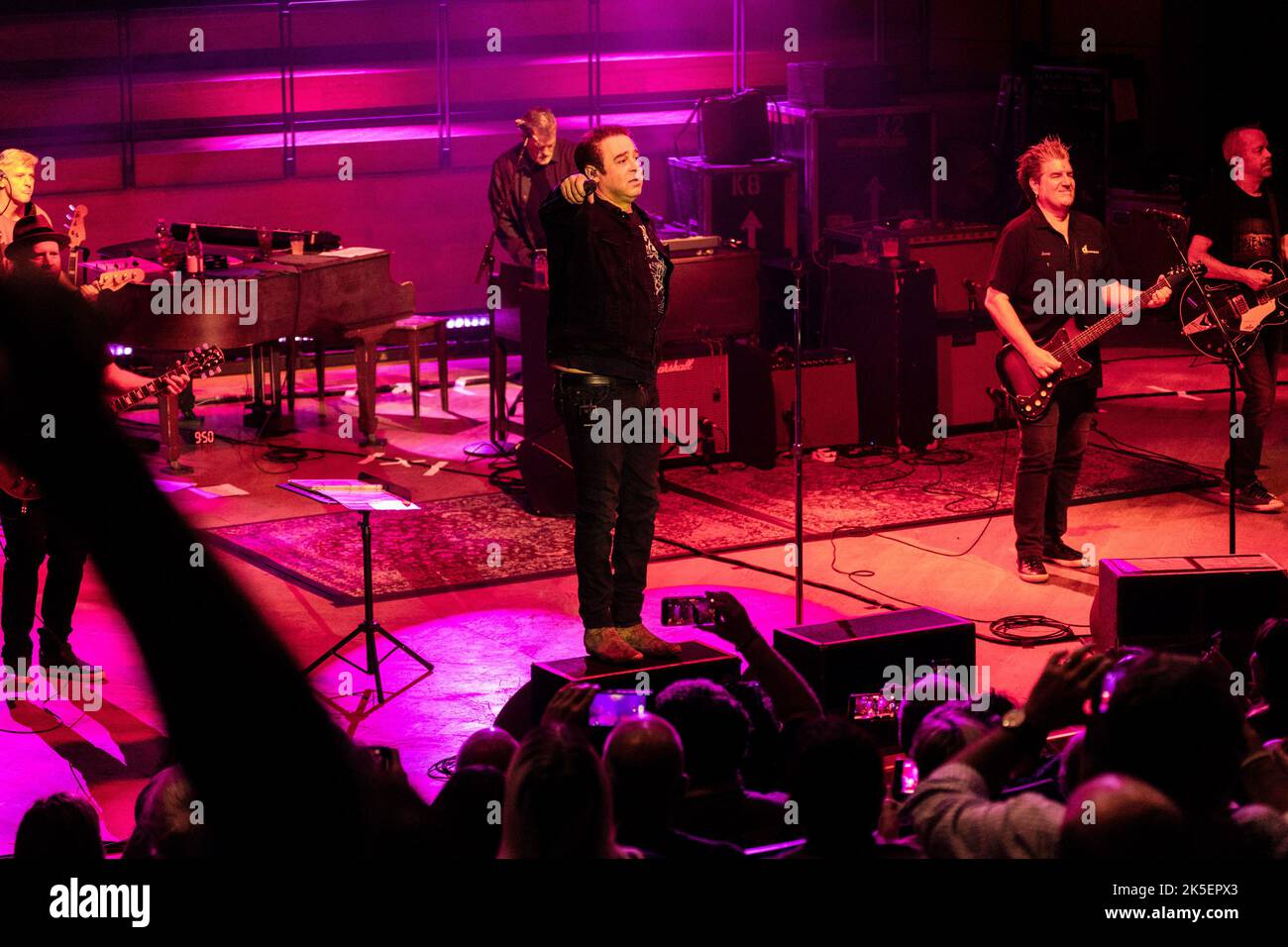 Counting crows milano hi-res stock photography and images - Alamy