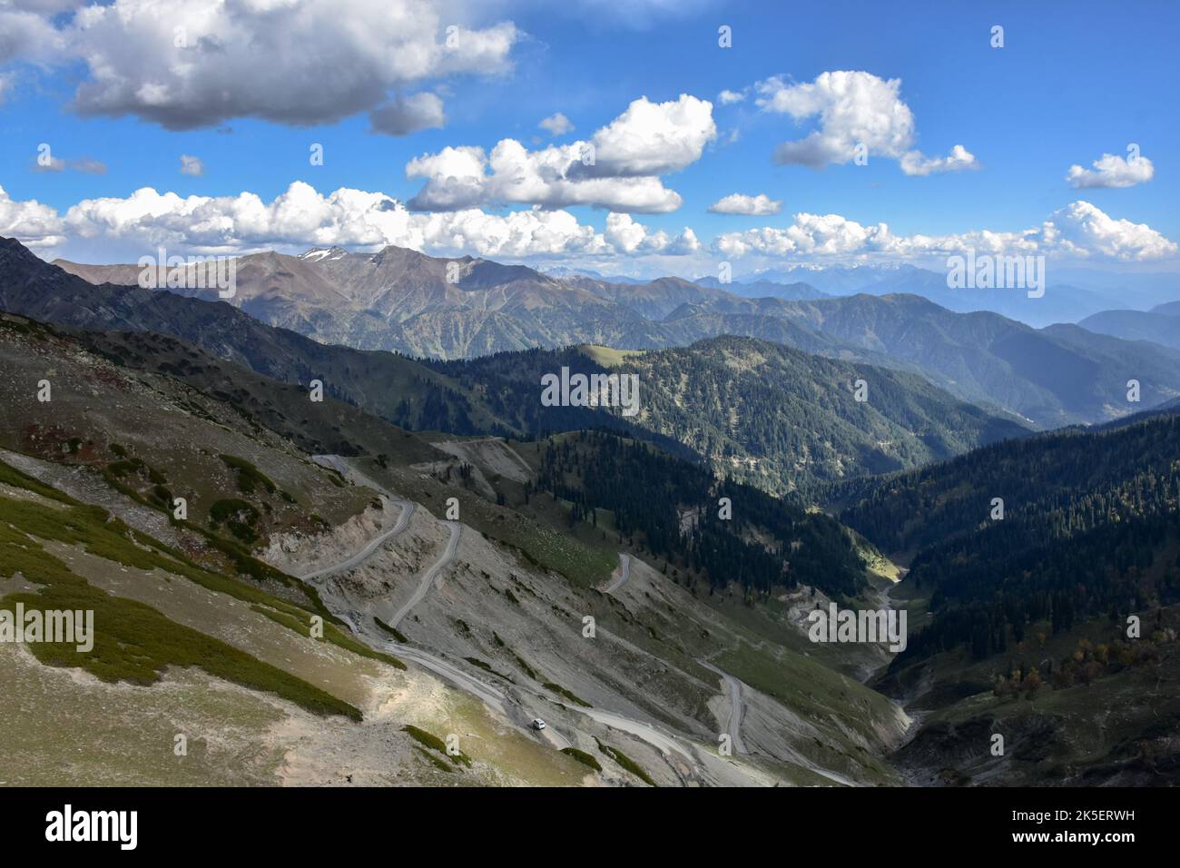 Sinthan top hi-res stock photography and images - Alamy