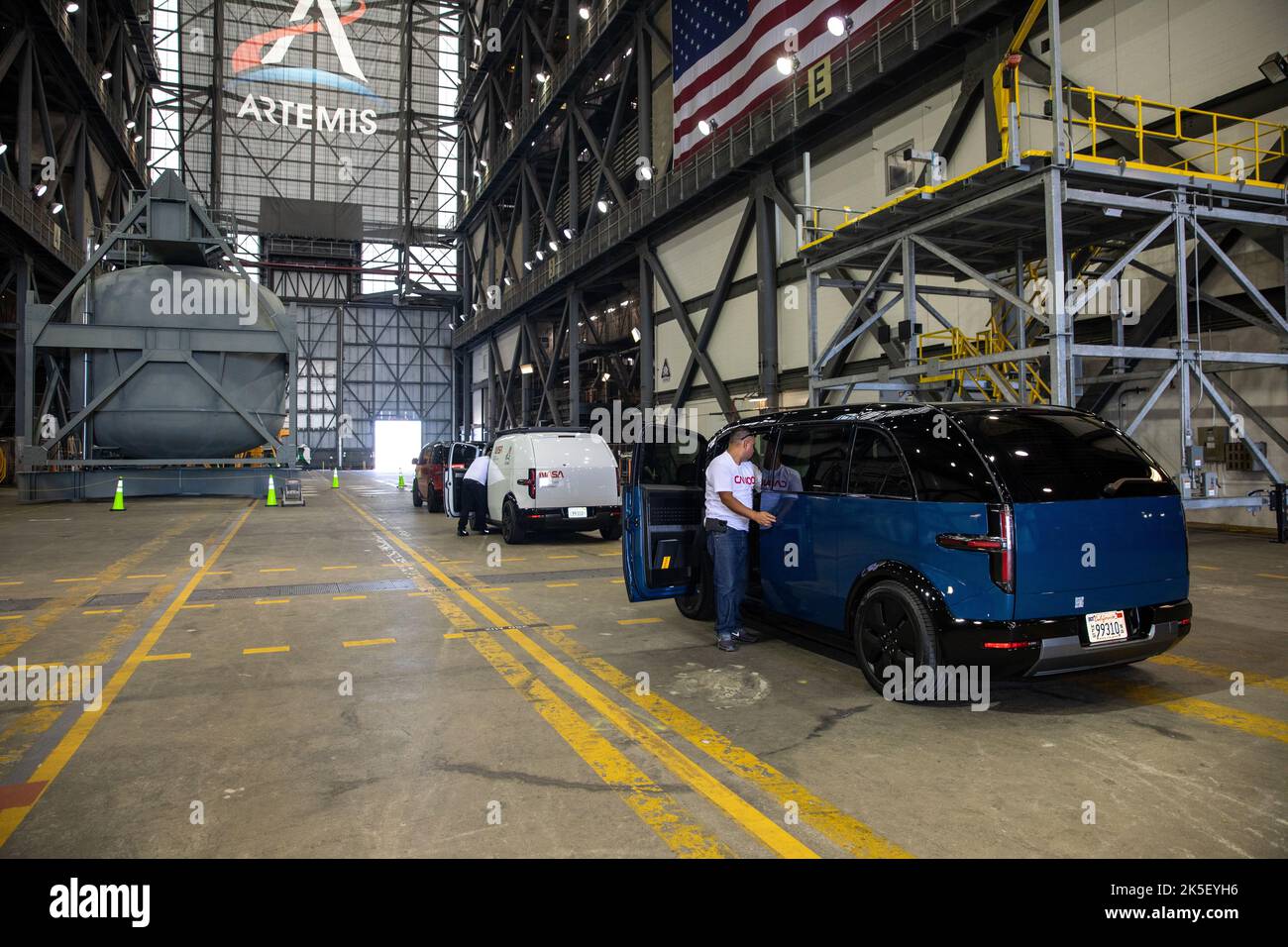 Several concept designs for Artemis crew transportation vehicles (CTV ...