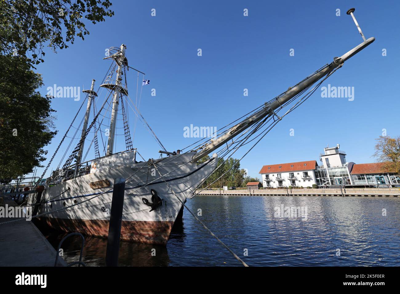 Greif 10 hi-res stock photography and images - Alamy