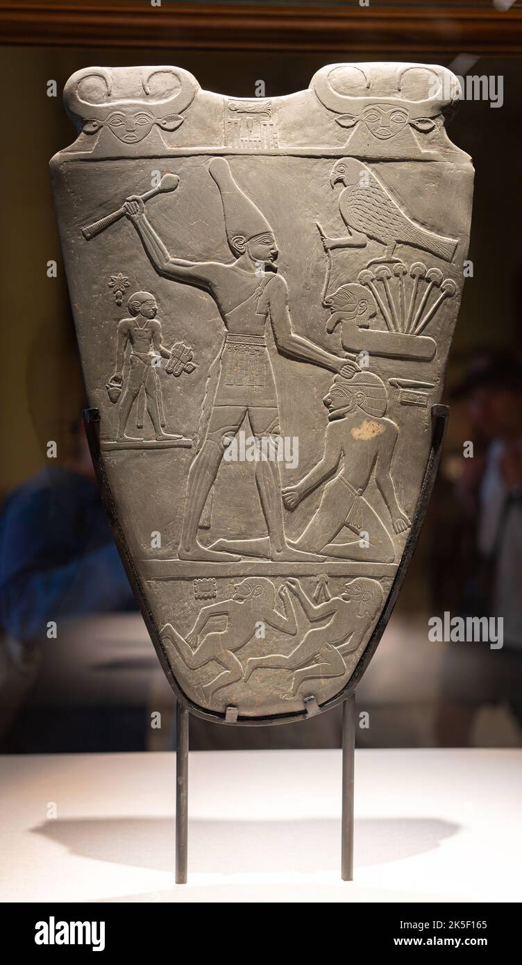 Palette Of King Narmer Front