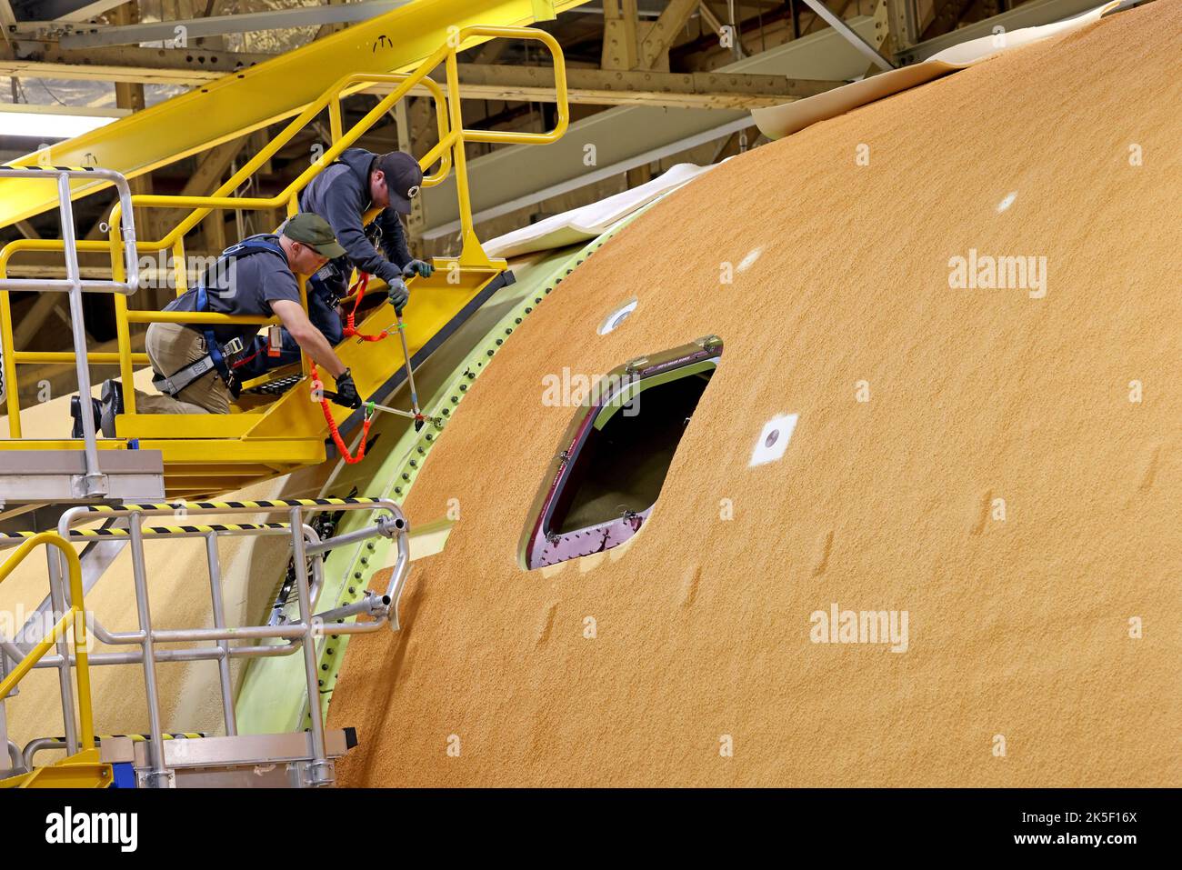 NASA joined the Space Launch System rocket’s core stage forward ...