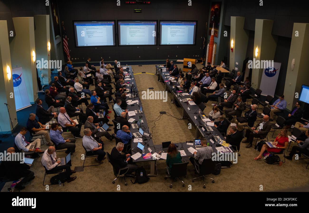 Nasa control room hi-res stock photography and images - Alamy