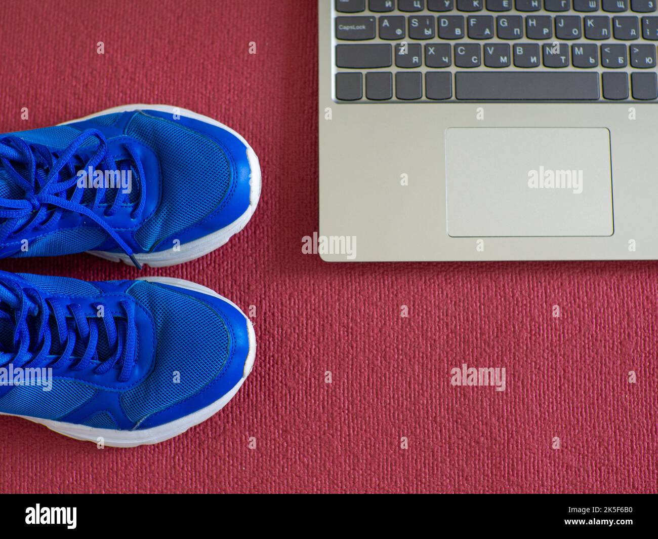 Red yoga hi-res stock photography and images - Alamy