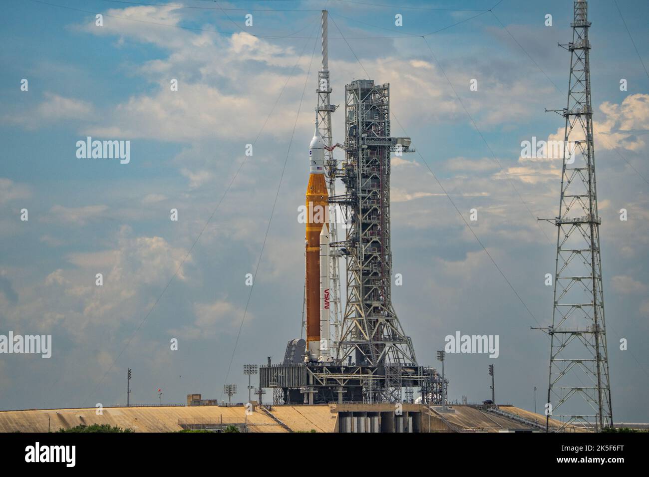 Artemis 1 hi-res stock photography and images - Alamy