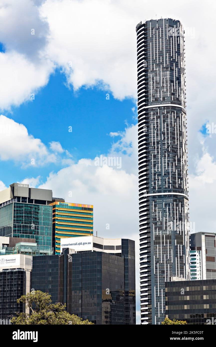 Brisbane Australia / The Brisbane Skyline and Infinity Tower building ...