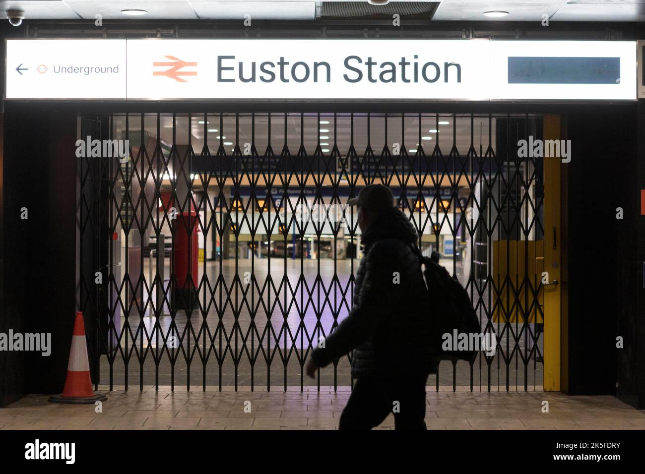 Train drivers at 13 rail companies represented by the Aslef union go on ...
