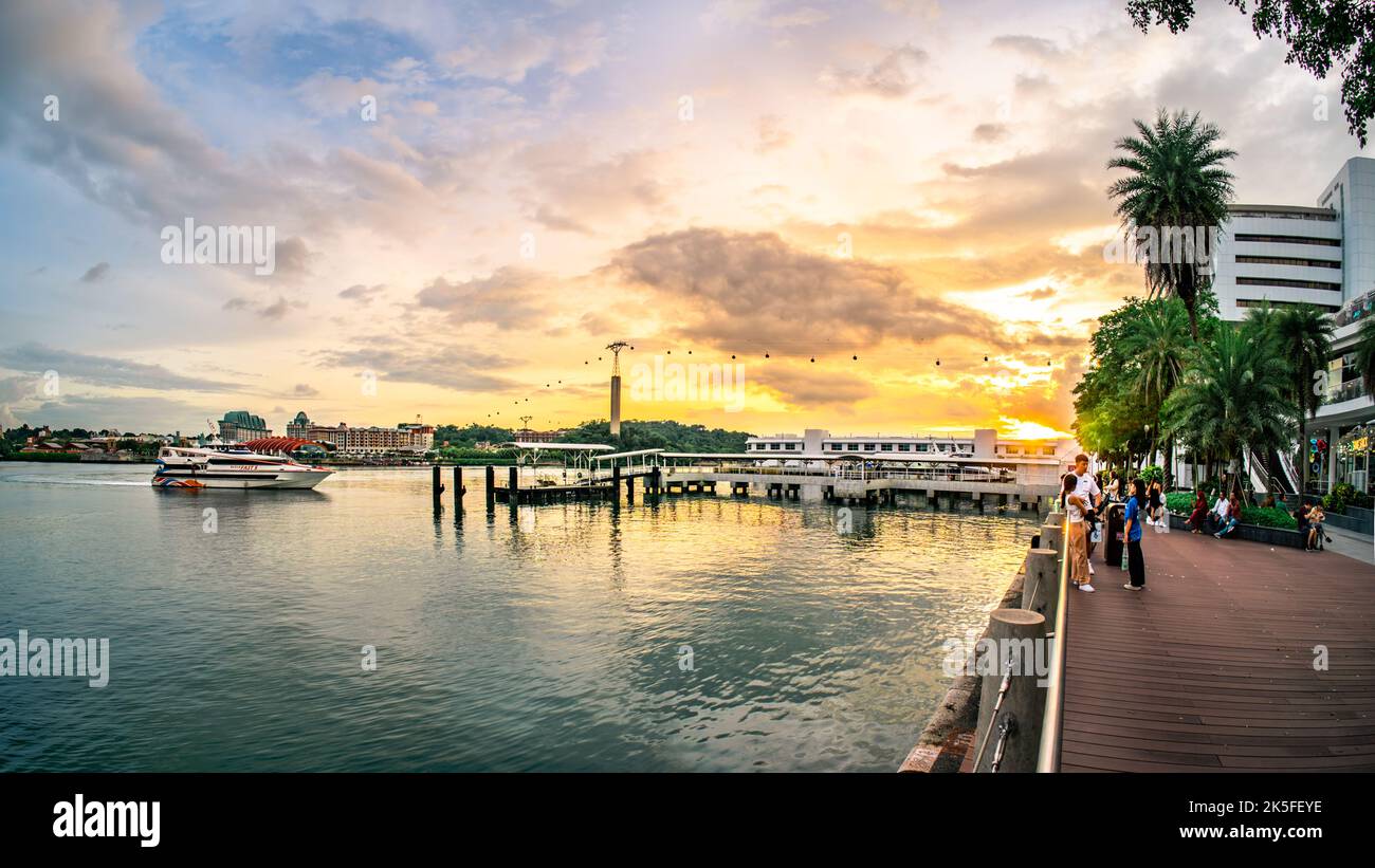 VivoCity shopping mall near Sentosa island, Singapore Stock Photo - Alamy