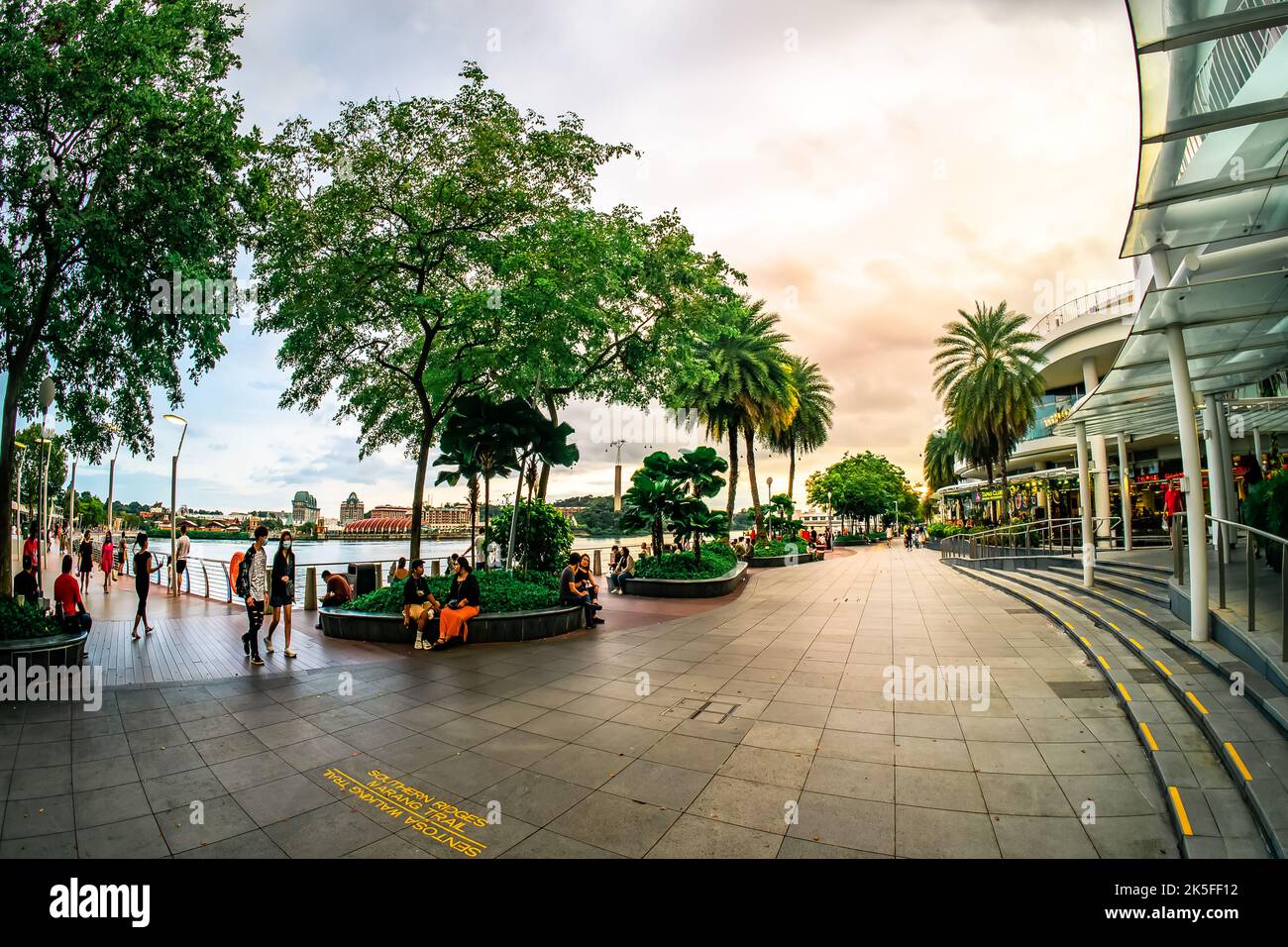 VivoCity shopping mall near Sentosa island, Singapore Stock Photo - Alamy
