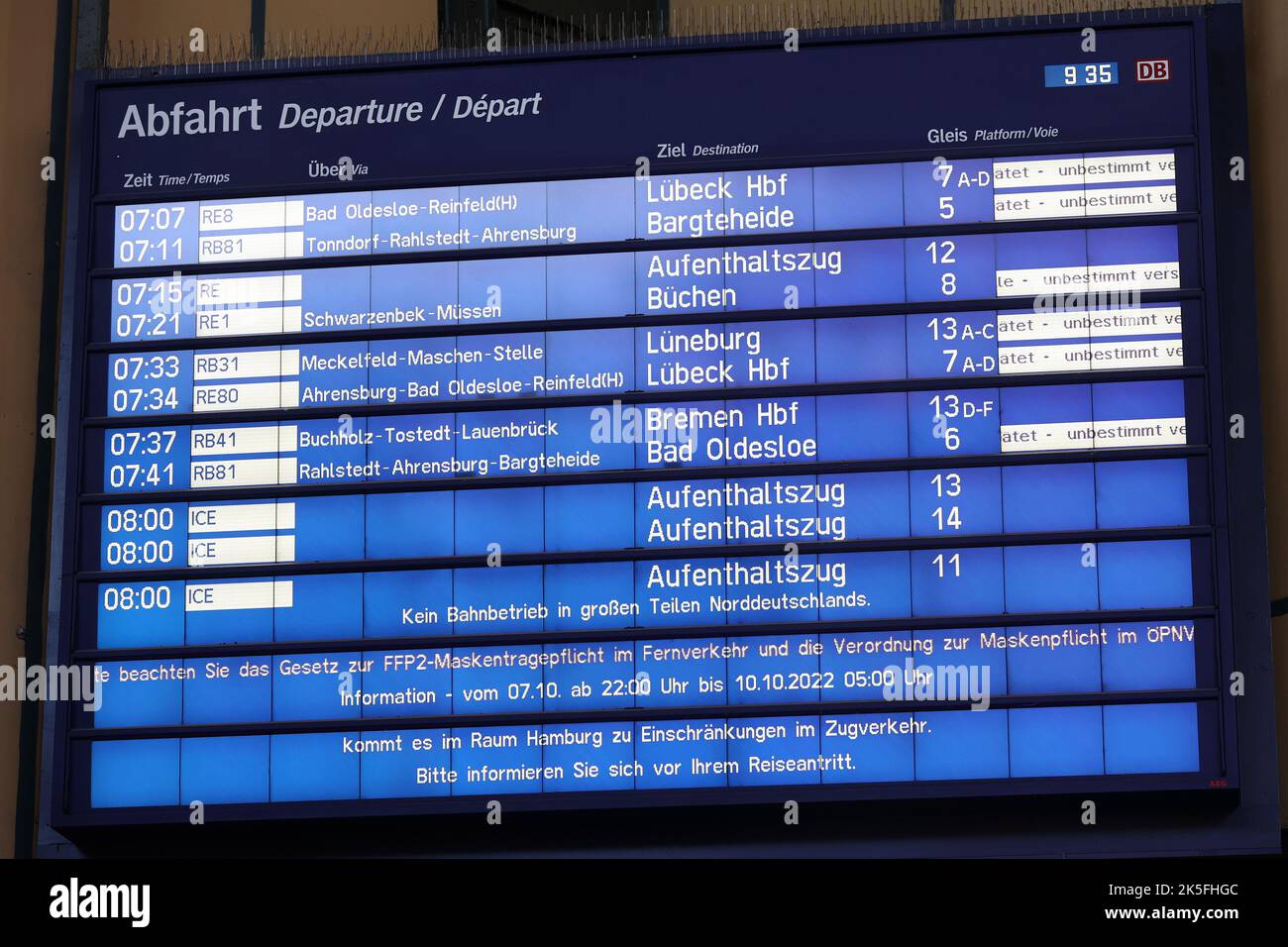 Hamburg, Germany. 08th Oct, 2022. Train cancellations and delays are ...