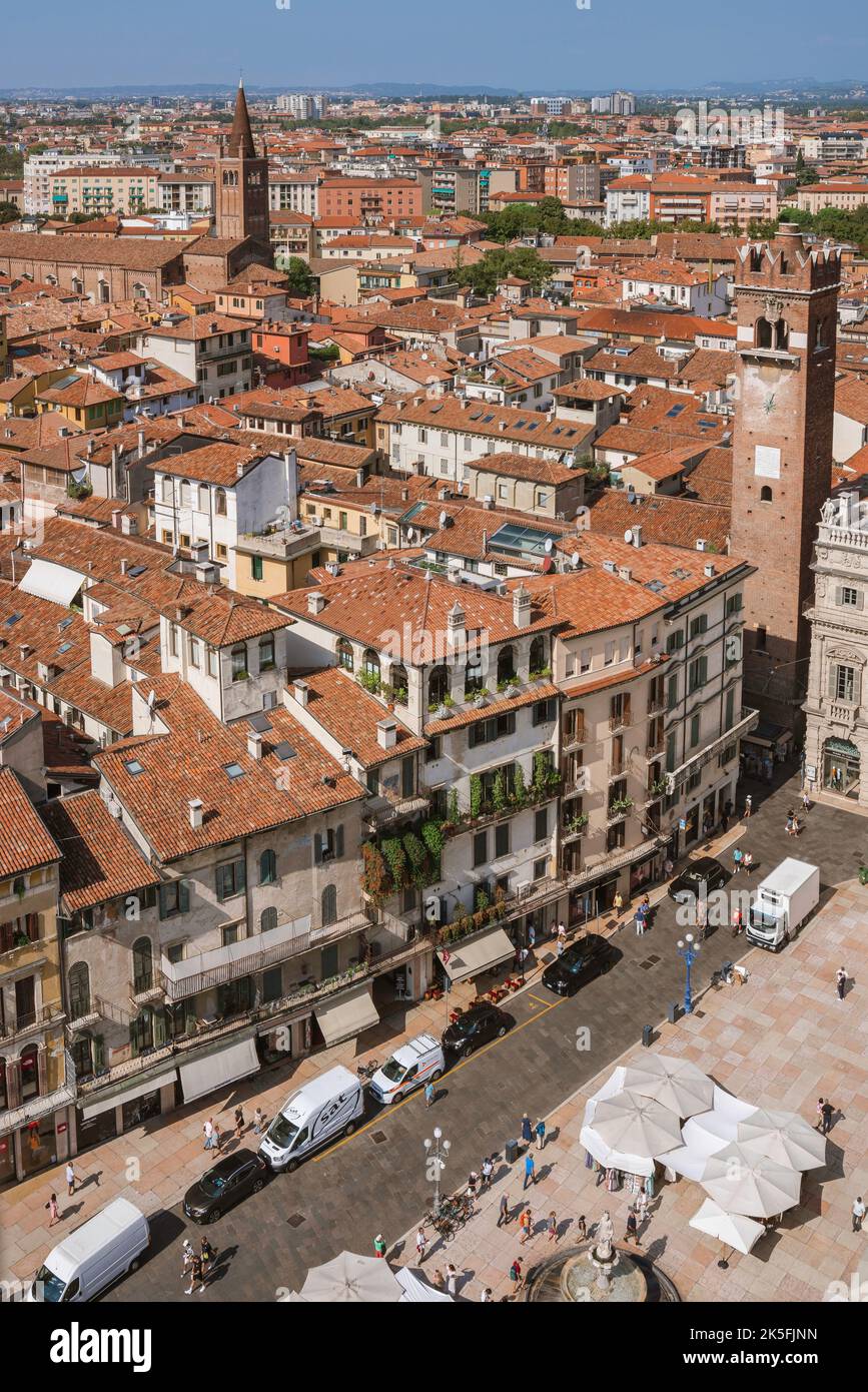 Renaissance architecture in the historic center of verona hi-res stock ...