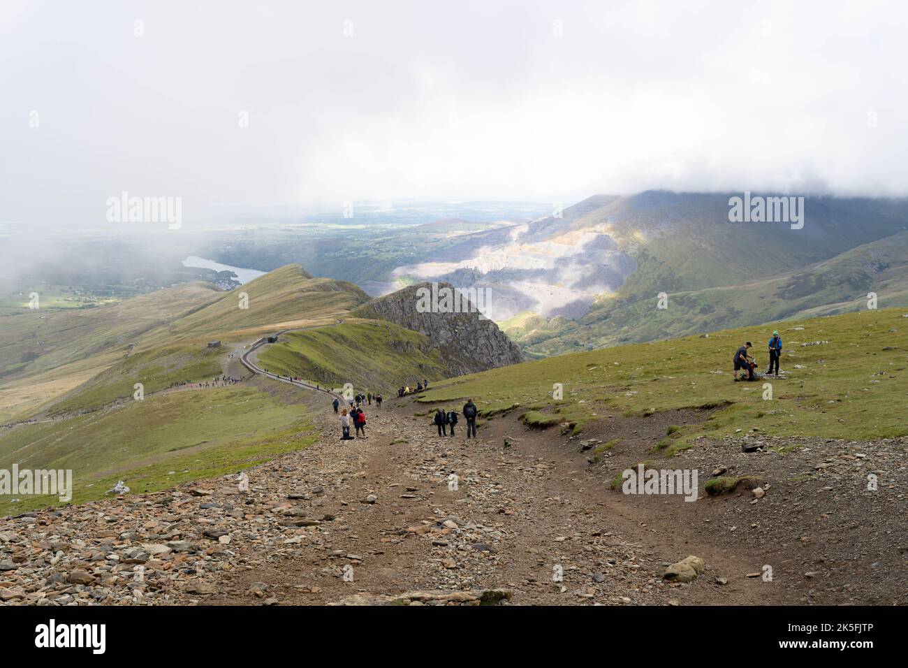 Hikers on Snowdon / Yr Wyddfa, Eryri /Snowdonia National park, Wales ...