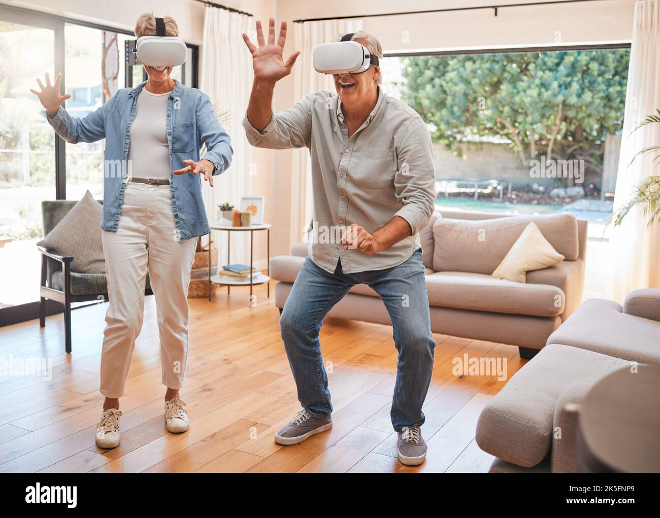Vr room hi-res stock photography and images - Alamy