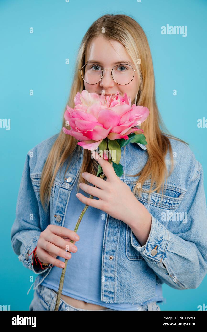 Stem teenage hi-res stock photography and images - Alamy