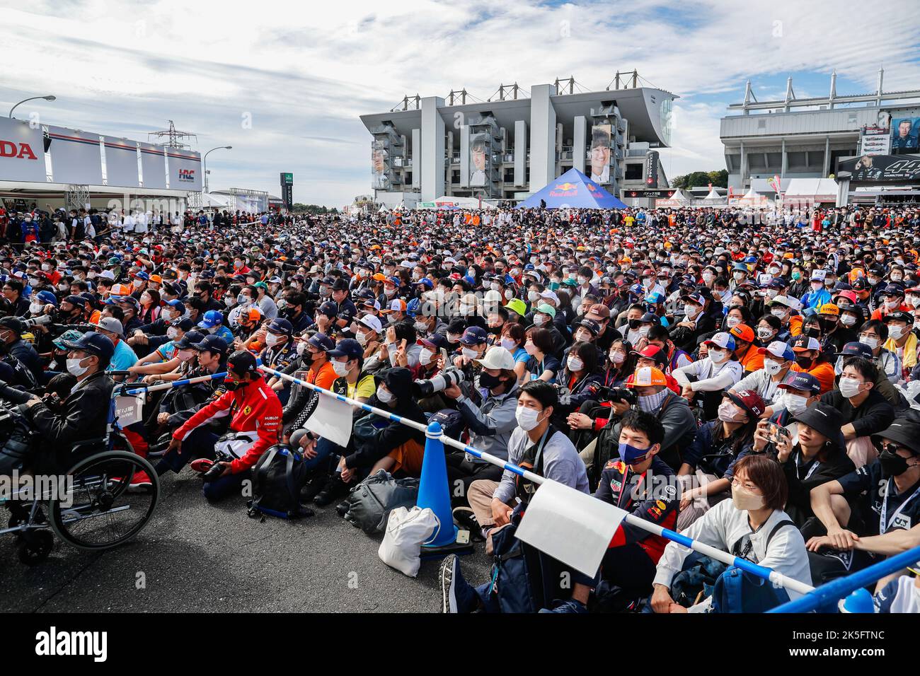 Japan f1 fan hi-res stock photography and images - Alamy
