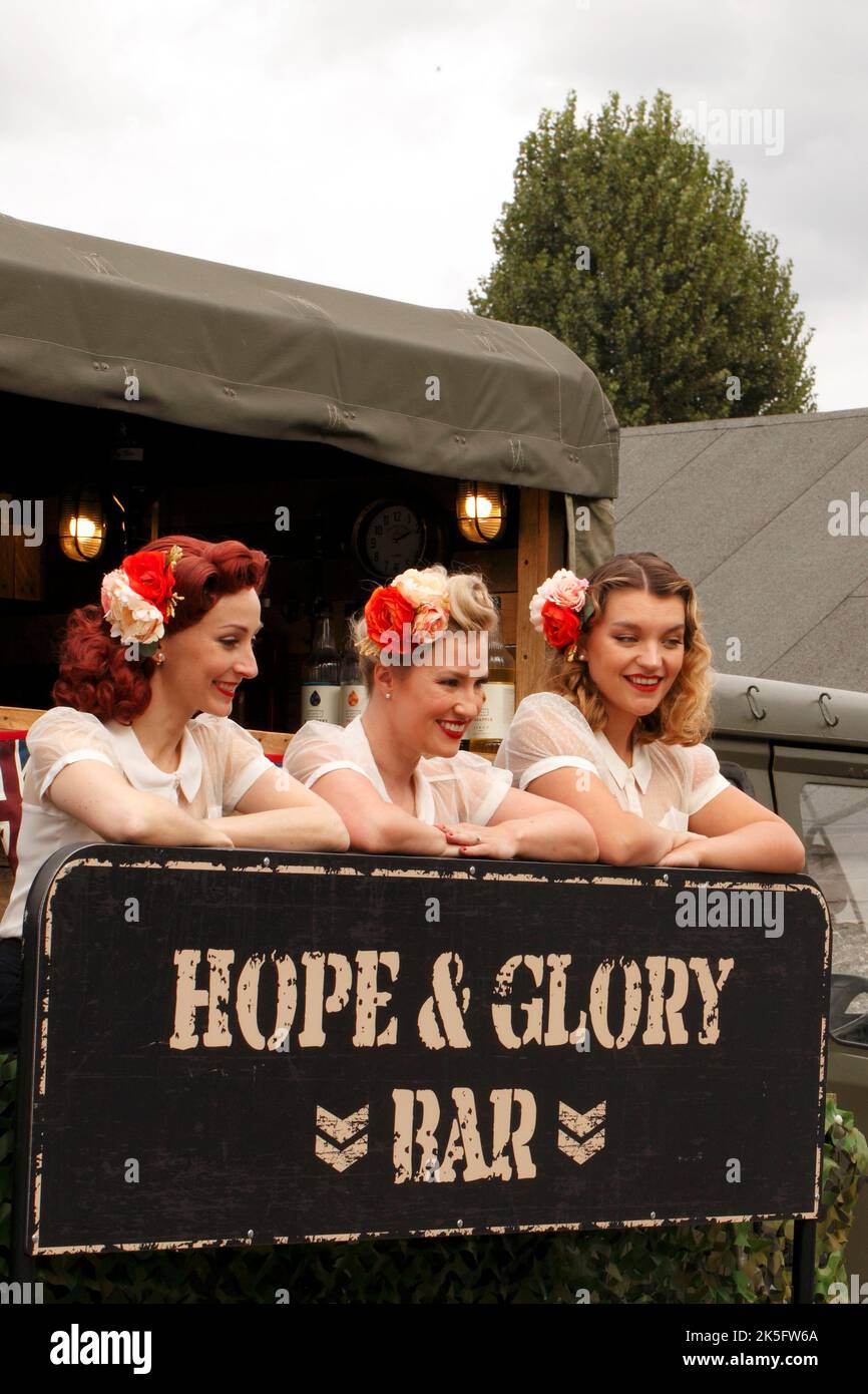 The Bailey Dolls, 1940s singing trio. Vintage harmony group. Appearing ...