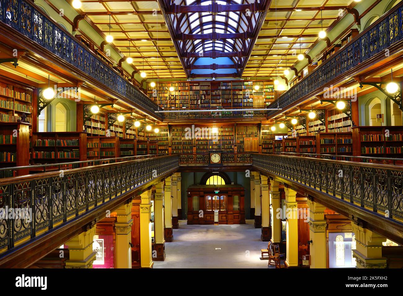 Australia library reading hi-res stock photography and images - Alamy