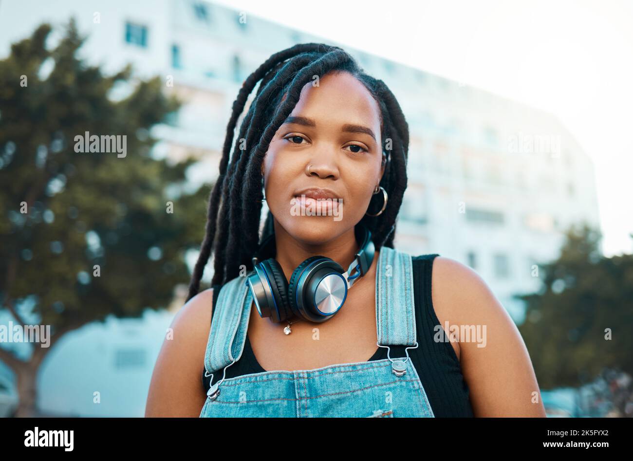 Urban model face hi-res stock photography and images - Alamy