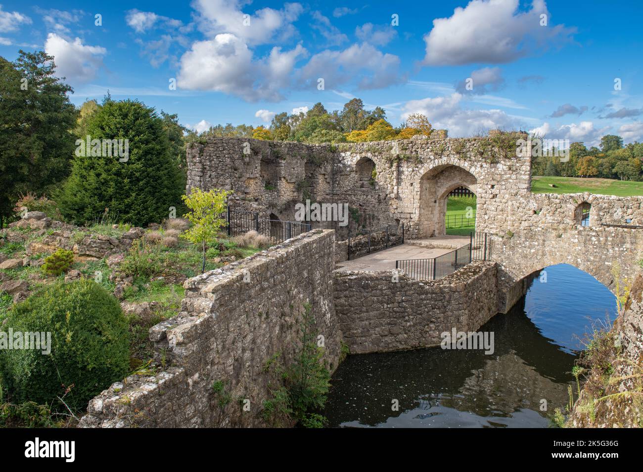Beautiful kent castle hi-res stock photography and images - Alamy