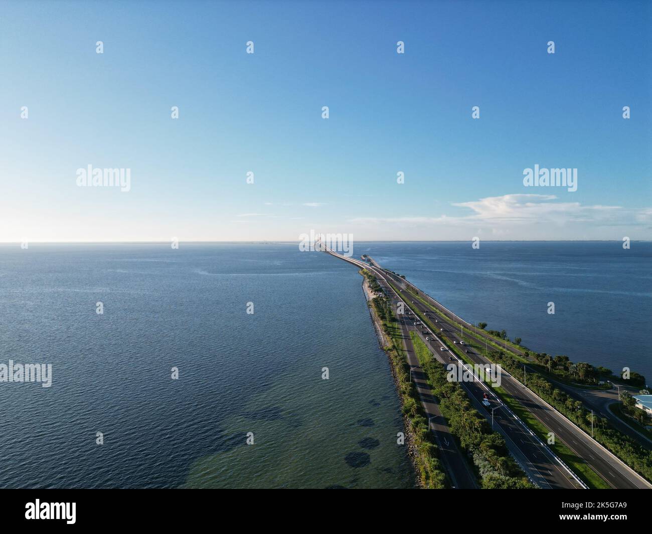 An aerial view of the skyway bridge in St. Petersburg Stock Photo - Alamy