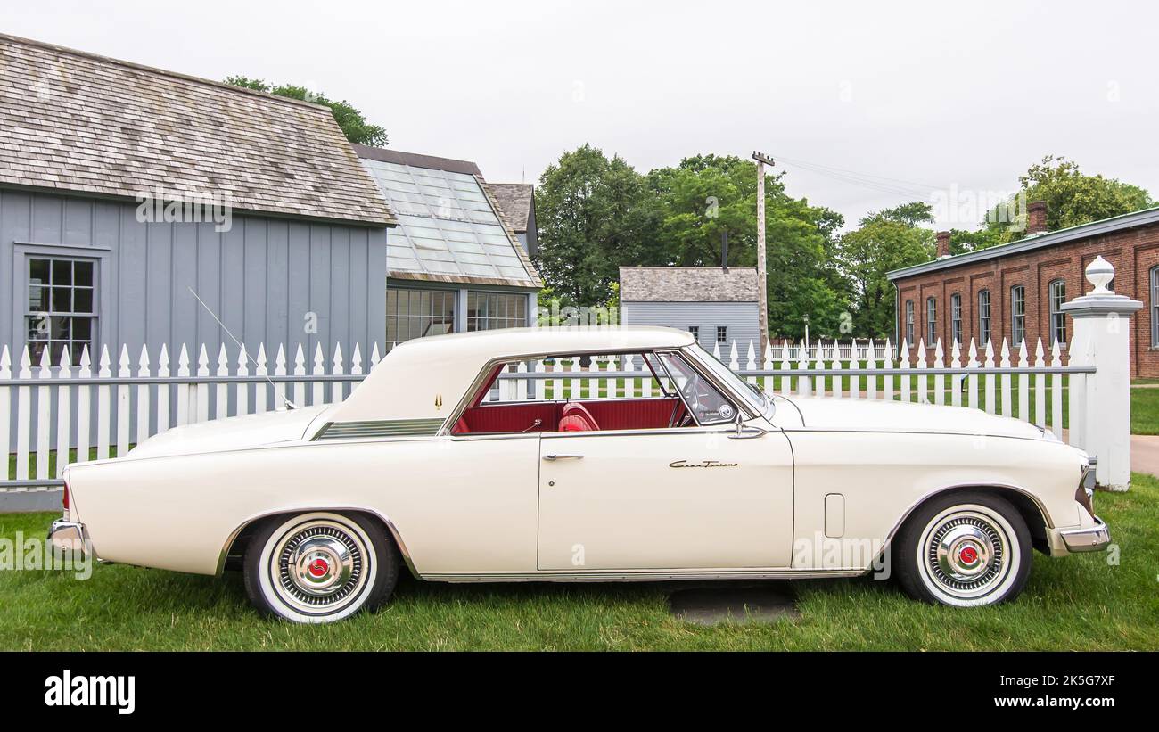 Studebaker hawk hi-res stock photography and images - Alamy