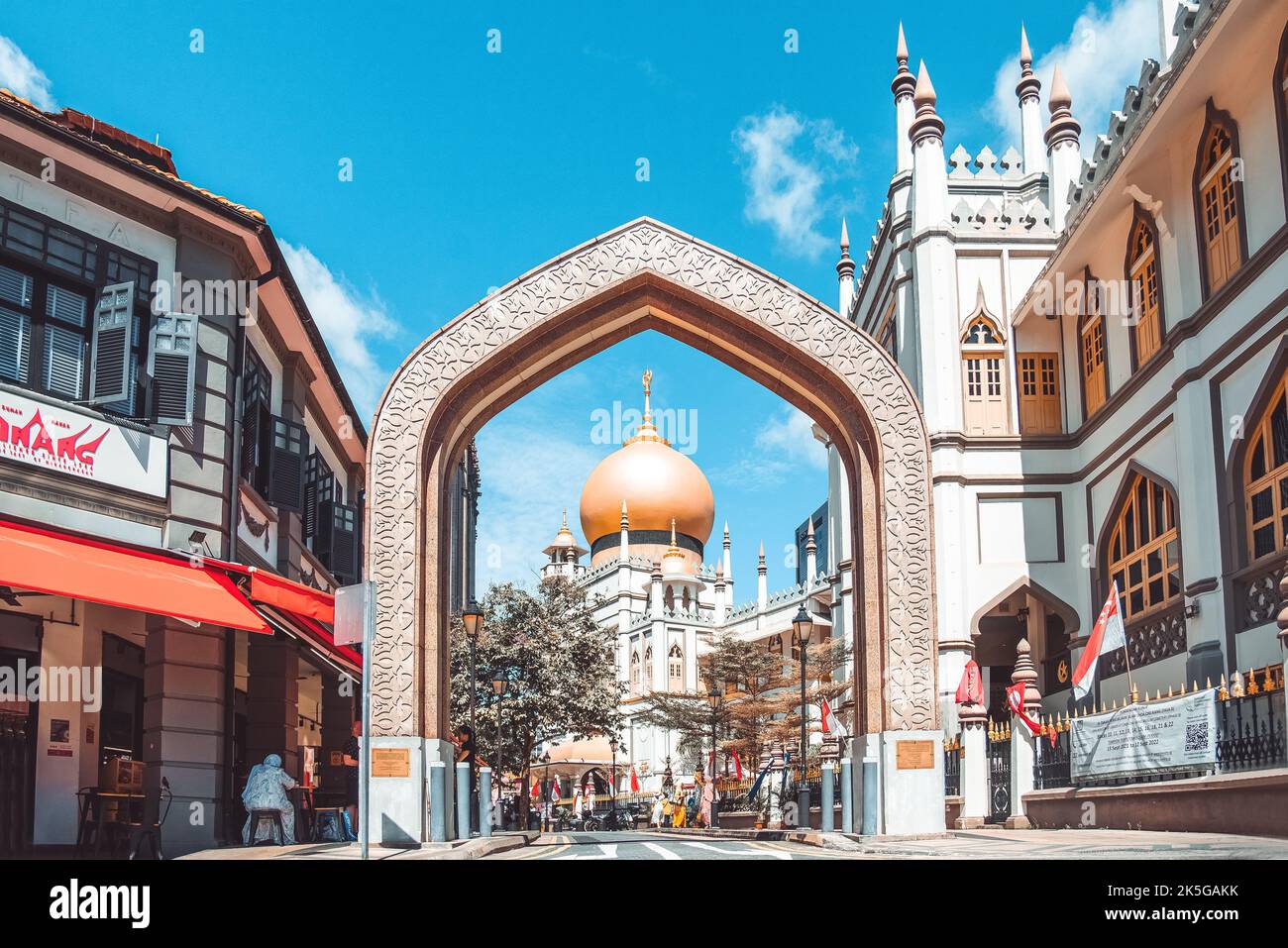 The Sultan Mosque in Singapore Stock Photo - Alamy