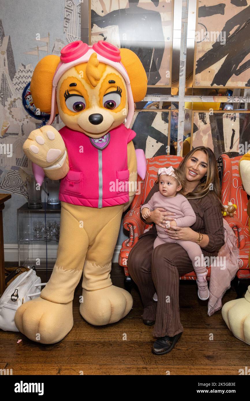 London, UK. 08th Oct, 2022. Lauren Goodger attends the annual PAW ...