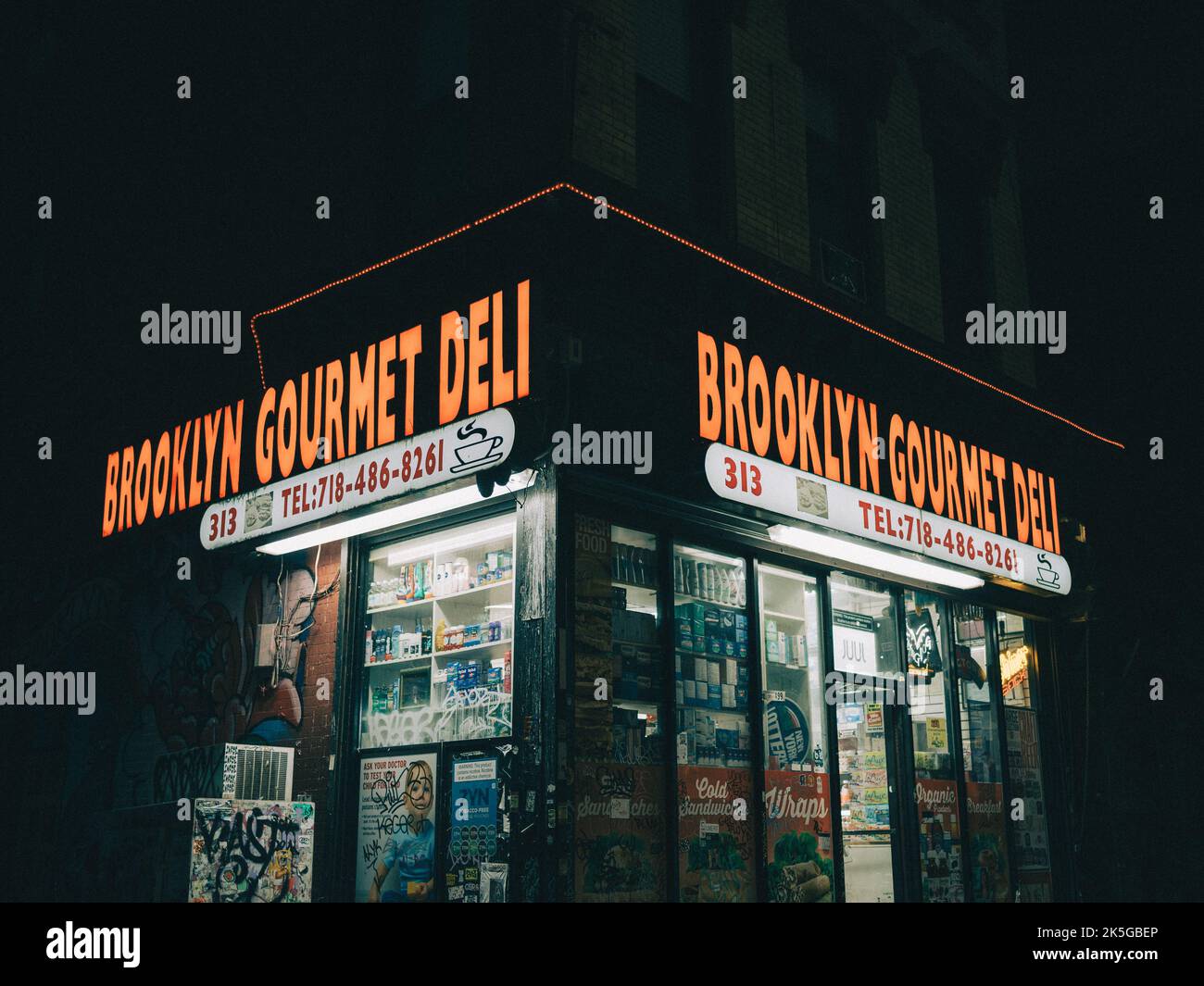 Deli neon sign hi-res stock photography and images - Alamy