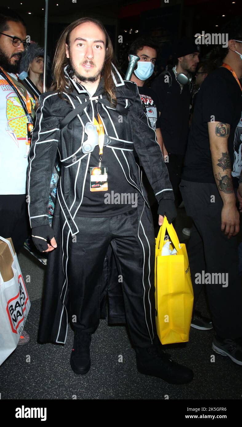 2022 New York Comic Con - Day 3 -PICTURED: Atmosphere (2022 New York ...