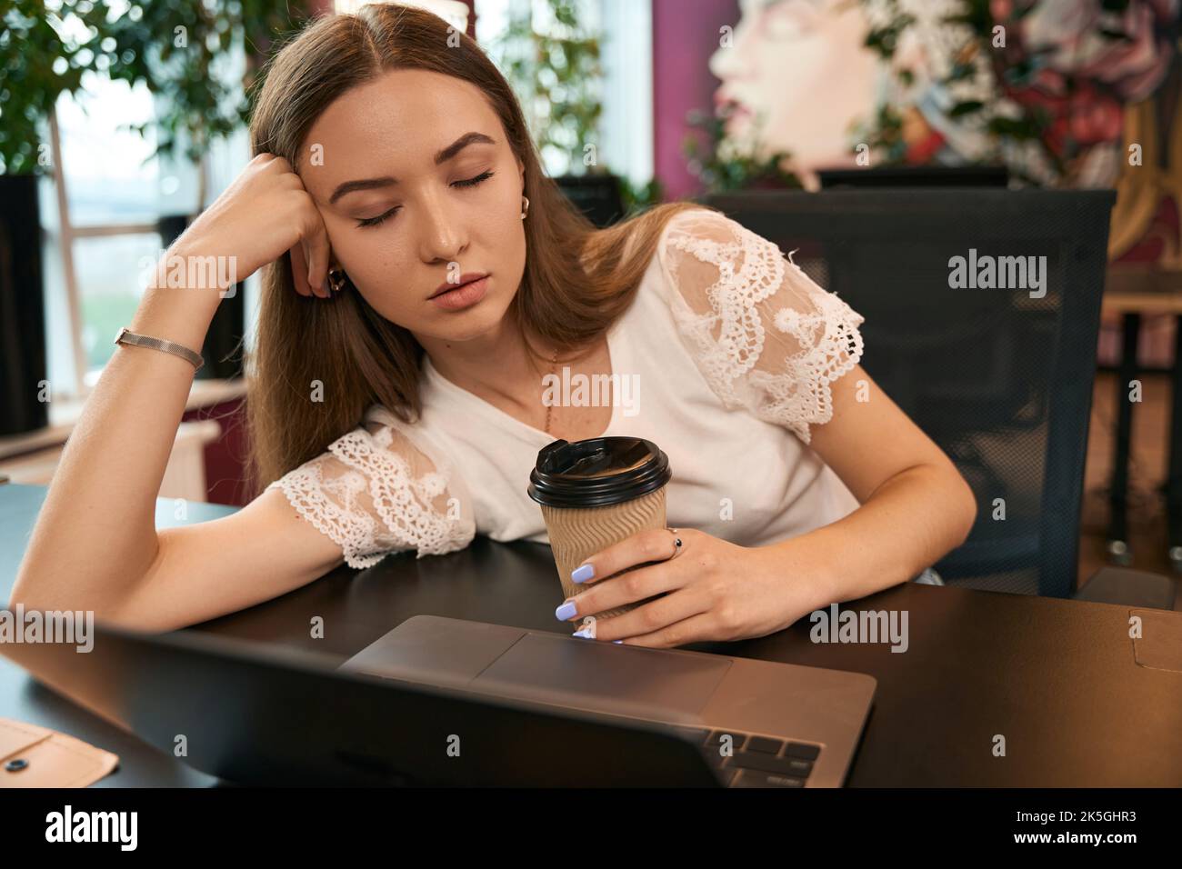 Exhausted company employee dozing off in workplace Stock Photo - Alamy