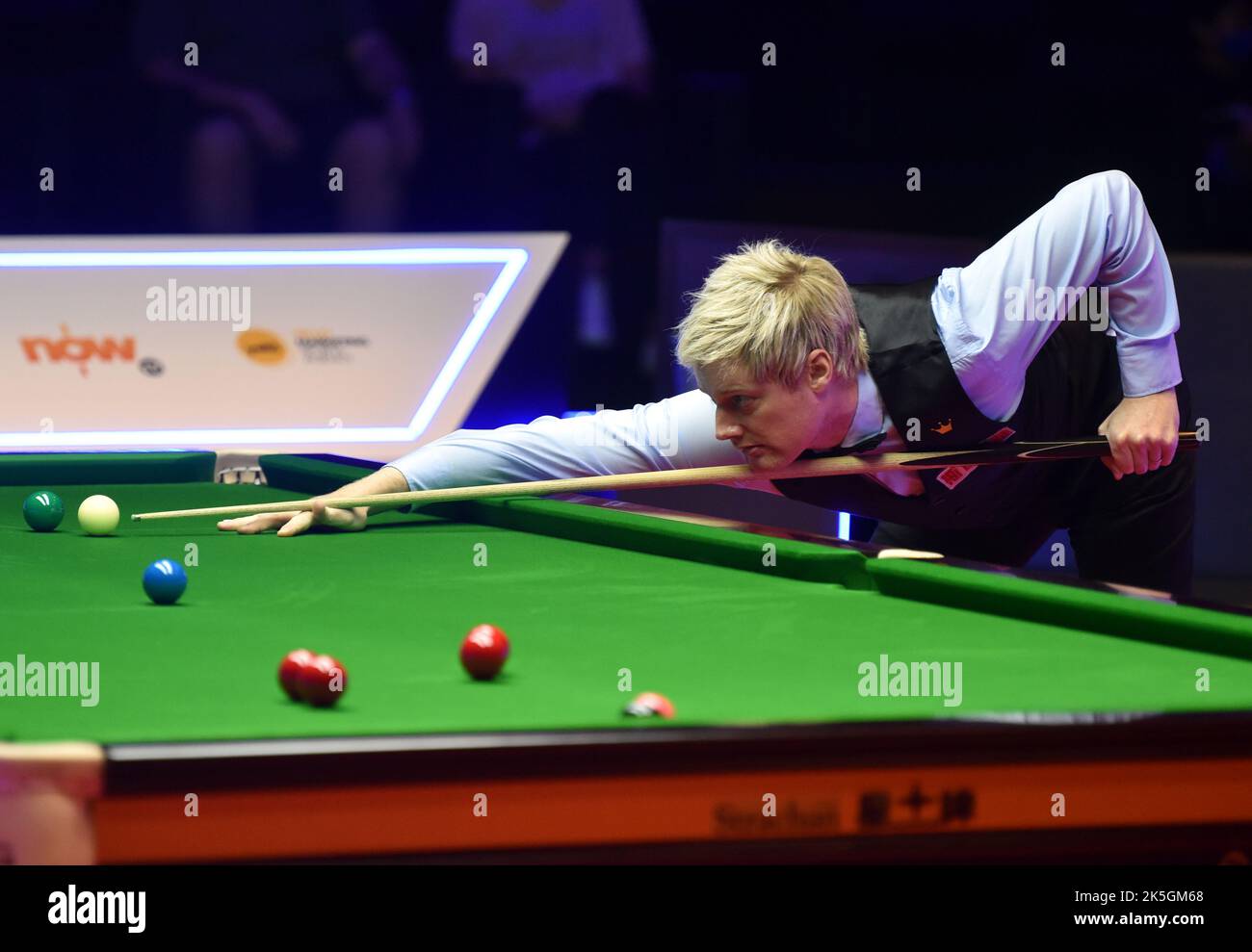 Hong Kong, China. 8th Oct, 2022. Neil Robertson of Australia plays a ...