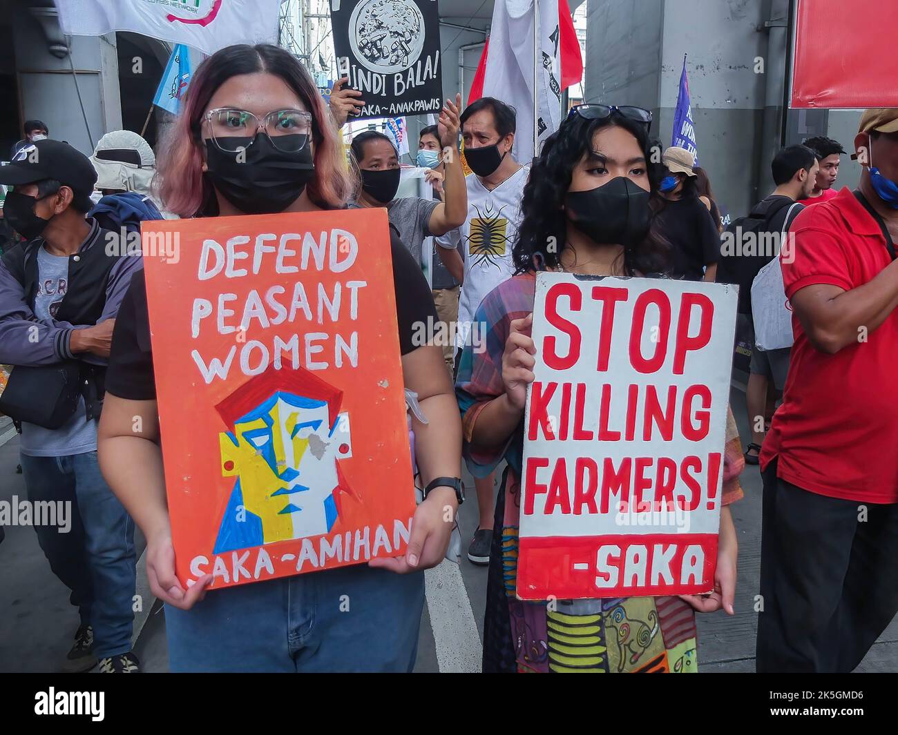 Manila, Philippines. 08th Oct, 2022. Militant protesters hold placards ...