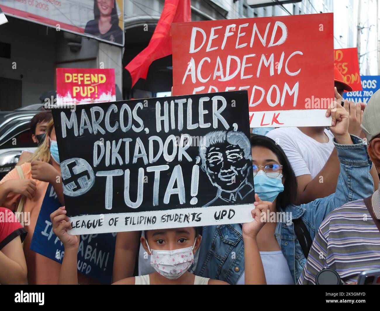 Manila, Philippines. 08th Oct, 2022. Militant protesters hold placards ...