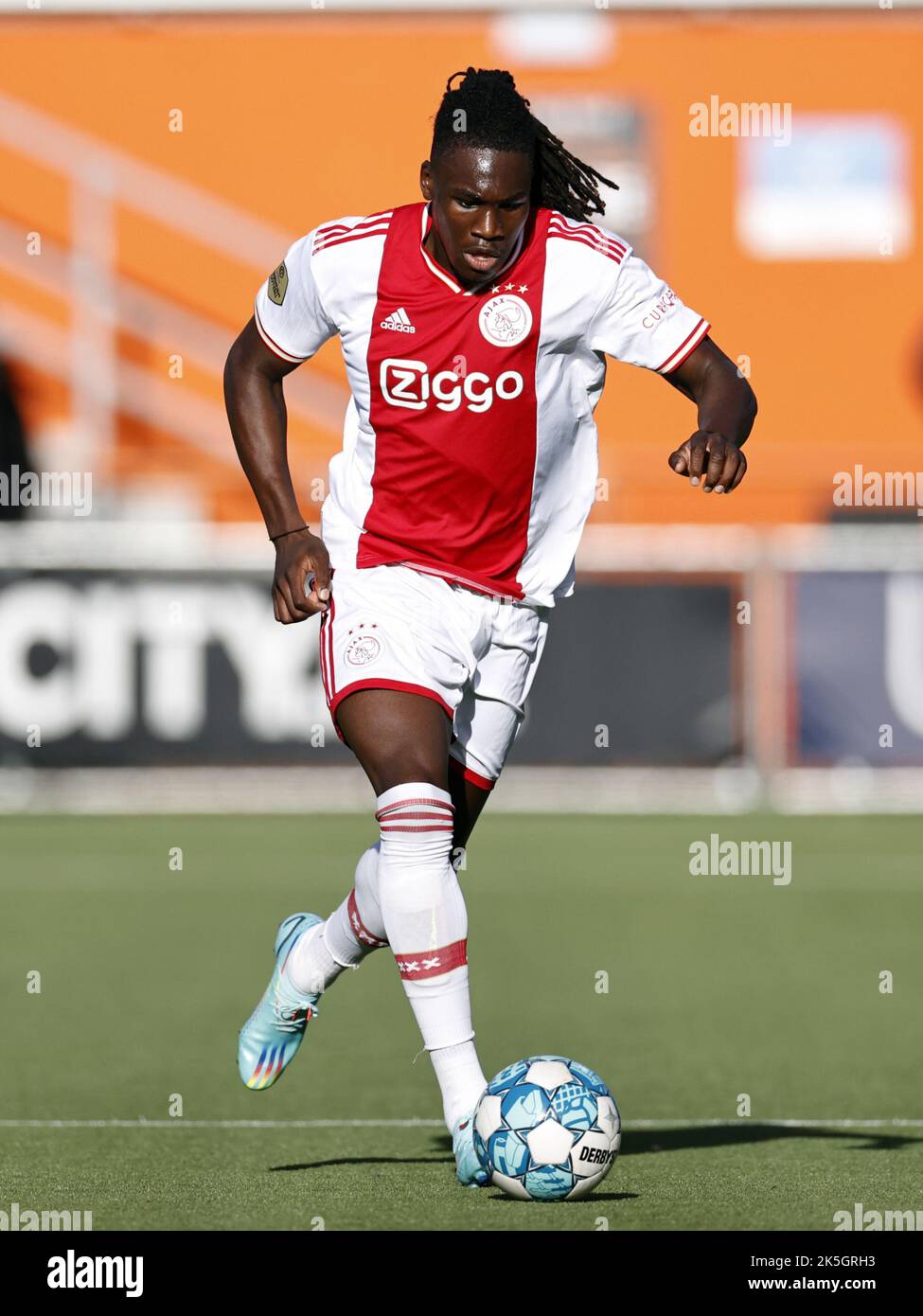 Calvin bassey of ajax hi-res stock photography and images - Alamy