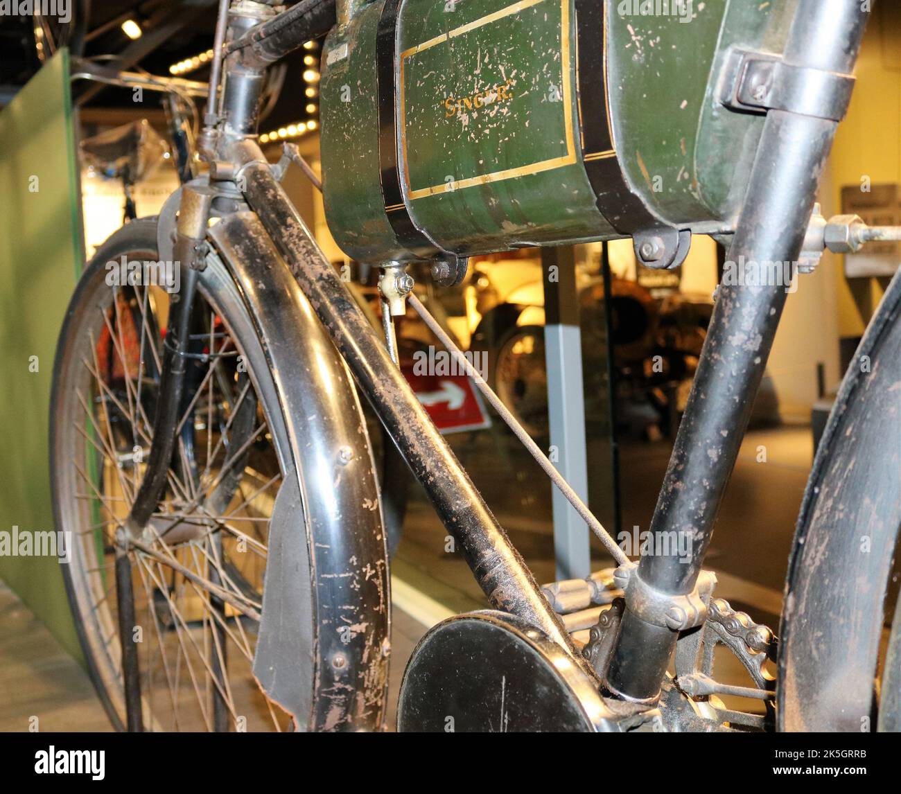Vintage Singer Motorcycle Stock Photo - Alamy