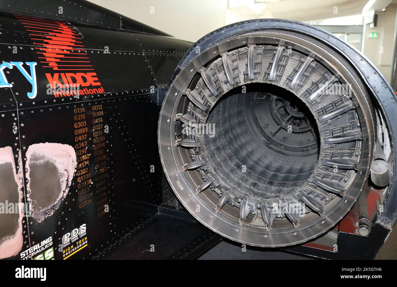 ThrustSSC 1997 - British-designed and built World Land Speed Record car ...