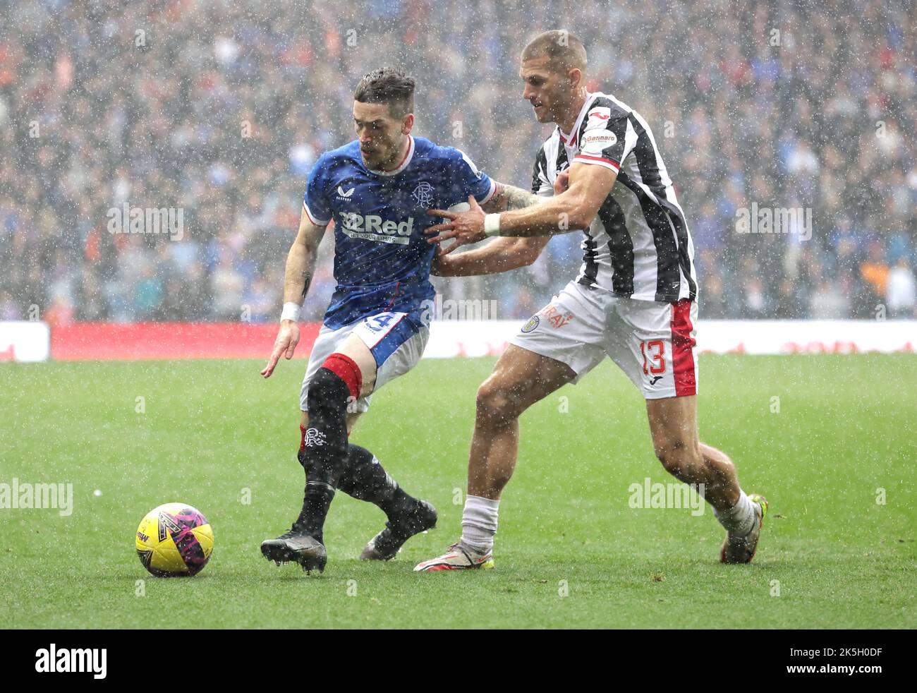 Alexander gogic st mirren hi-res stock photography and images - Alamy